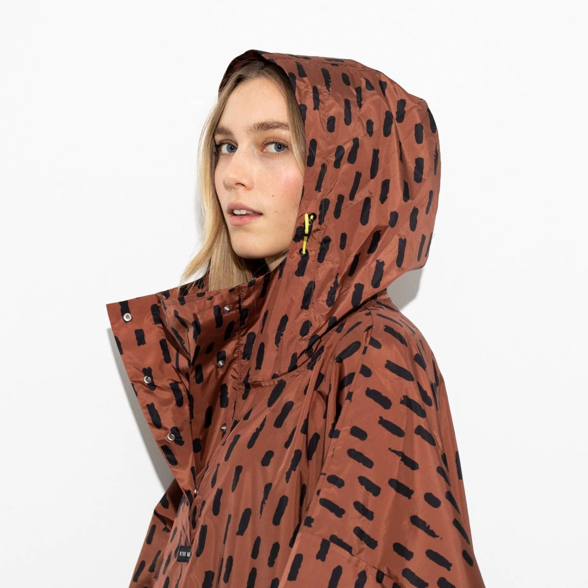 PONCHO - DROPS RUST / BLACK – ROUES